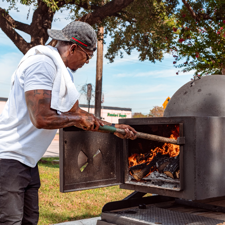 Les BBQ | Home of the Famous Smoked Oxtail King